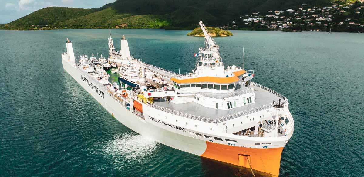 Yacht servant - 4 times around the world in 365 days - The Islander ...